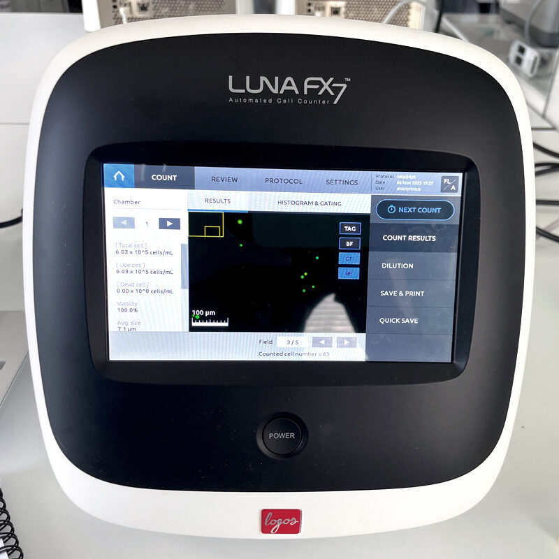 Photo Testimonials of Real Customer Feedback | Logos Biosystems